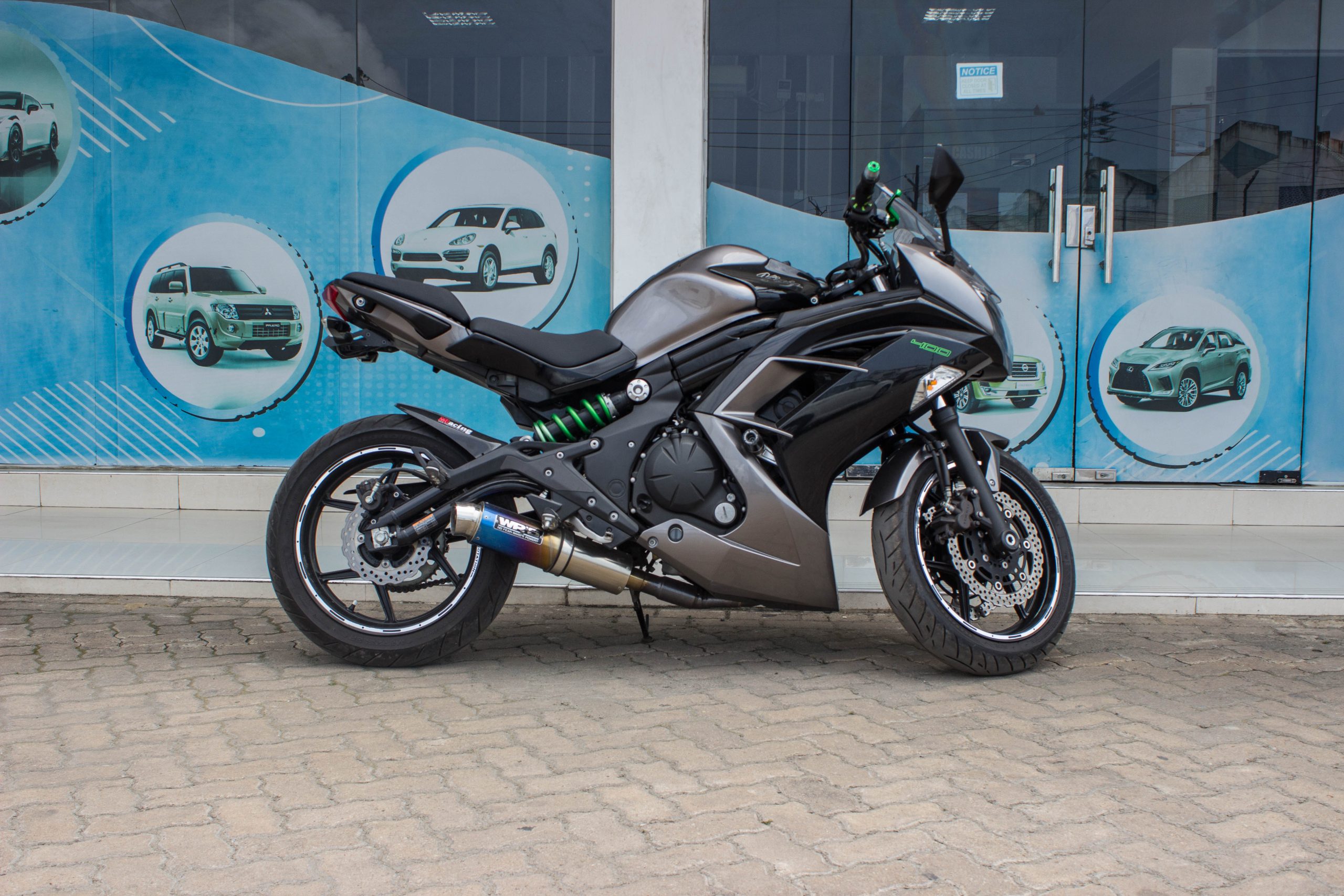 Kawasaki Ninja 400 Grey 2018 – Sammy Traders Ltd