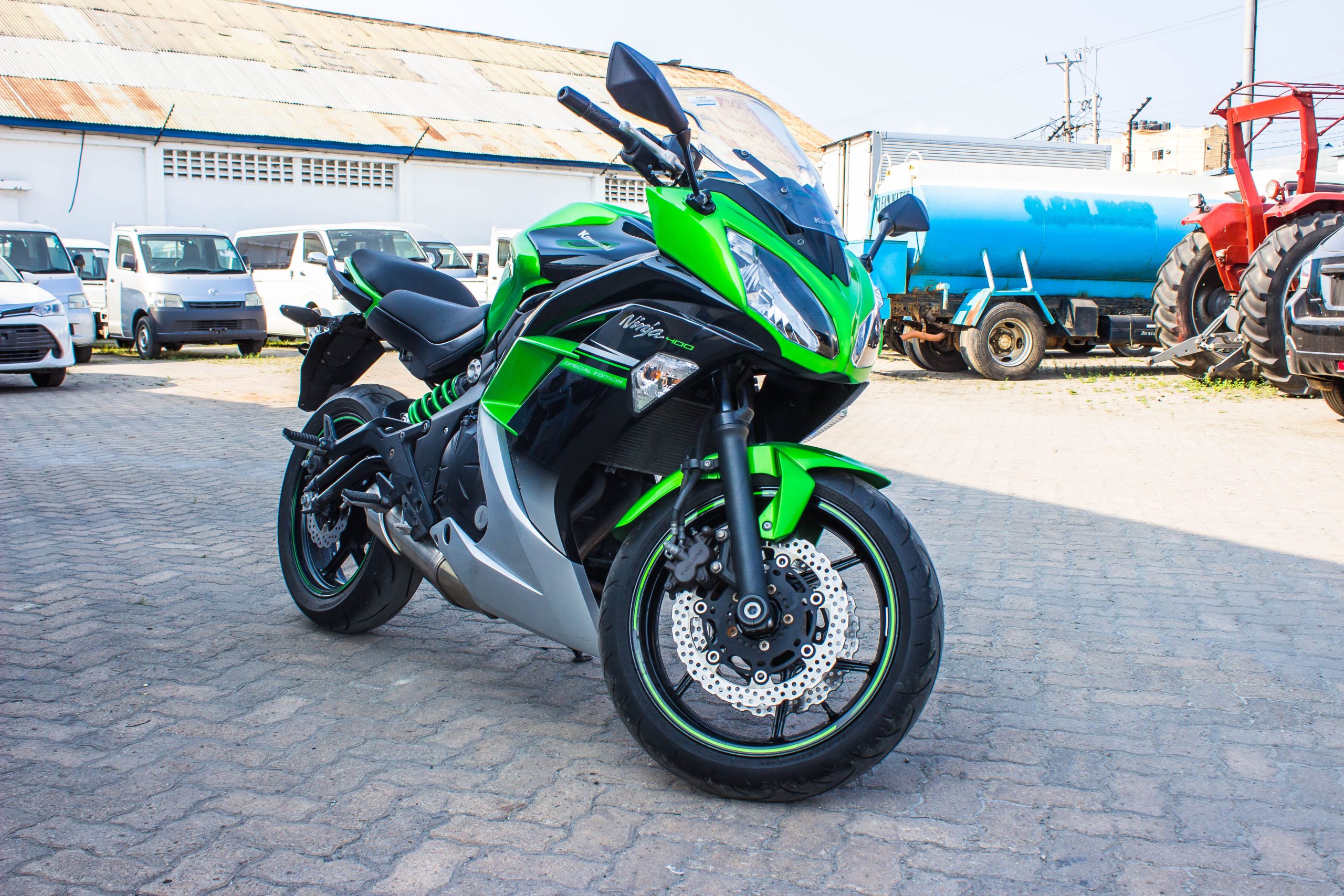 Kawasaki Ninja 400 2016 Green – Sammy Traders Ltd