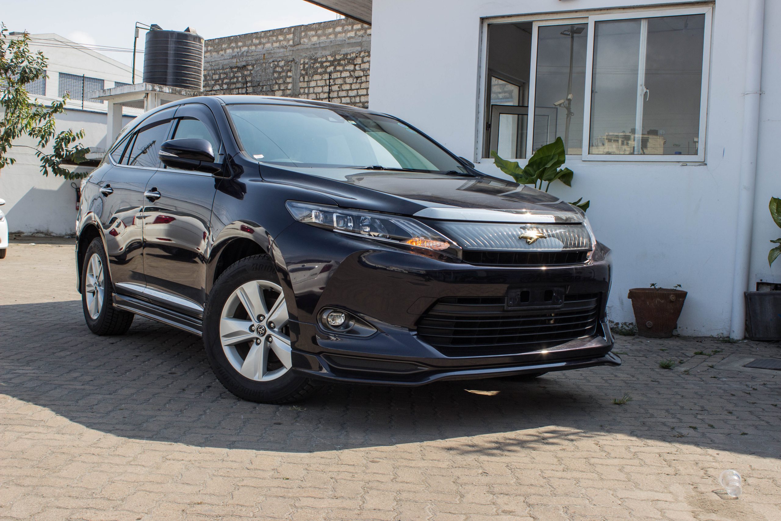 Toyota Harrier 2016 – Sammy Traders Ltd