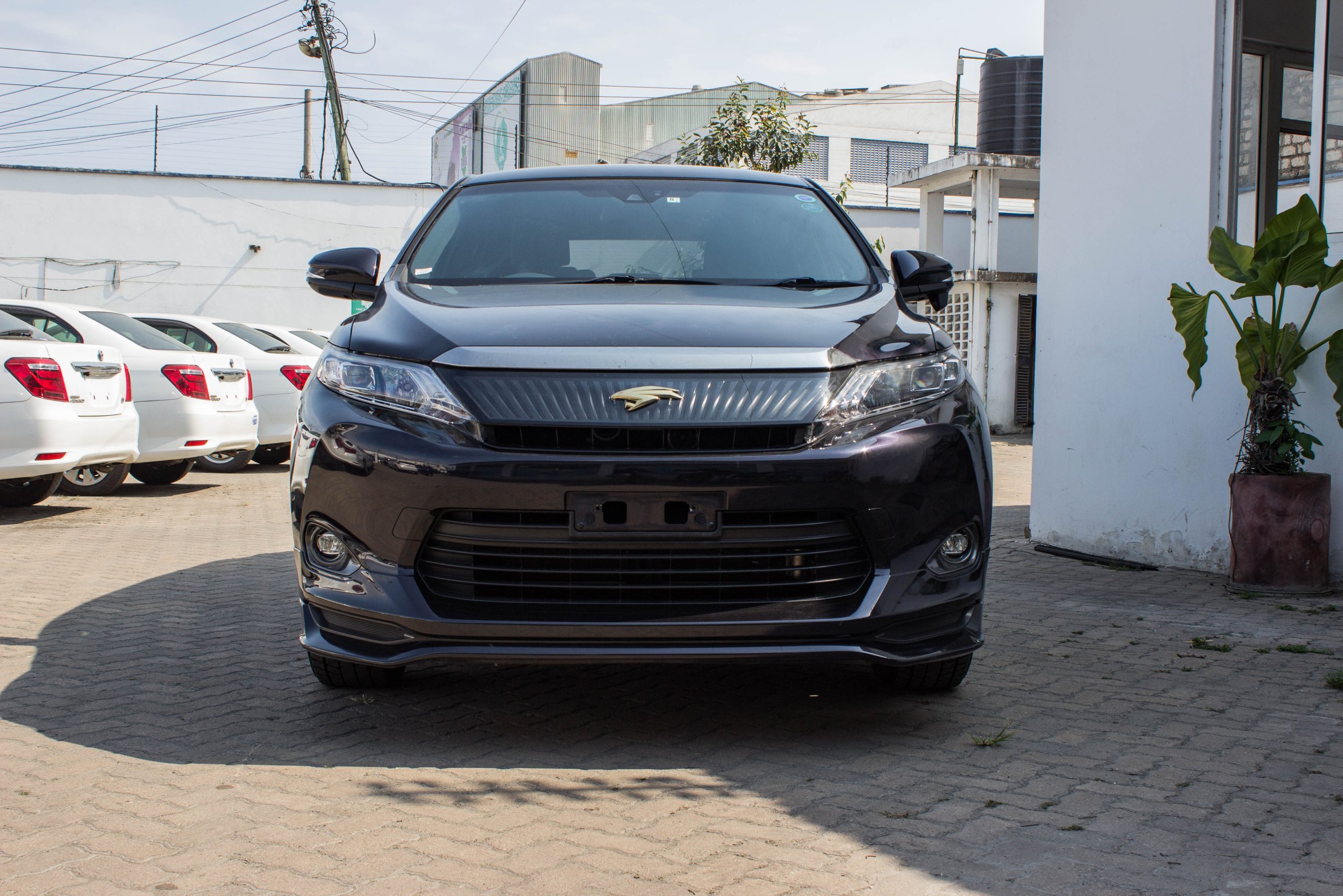 Toyota Harrier 2016 – Sammy Traders Ltd