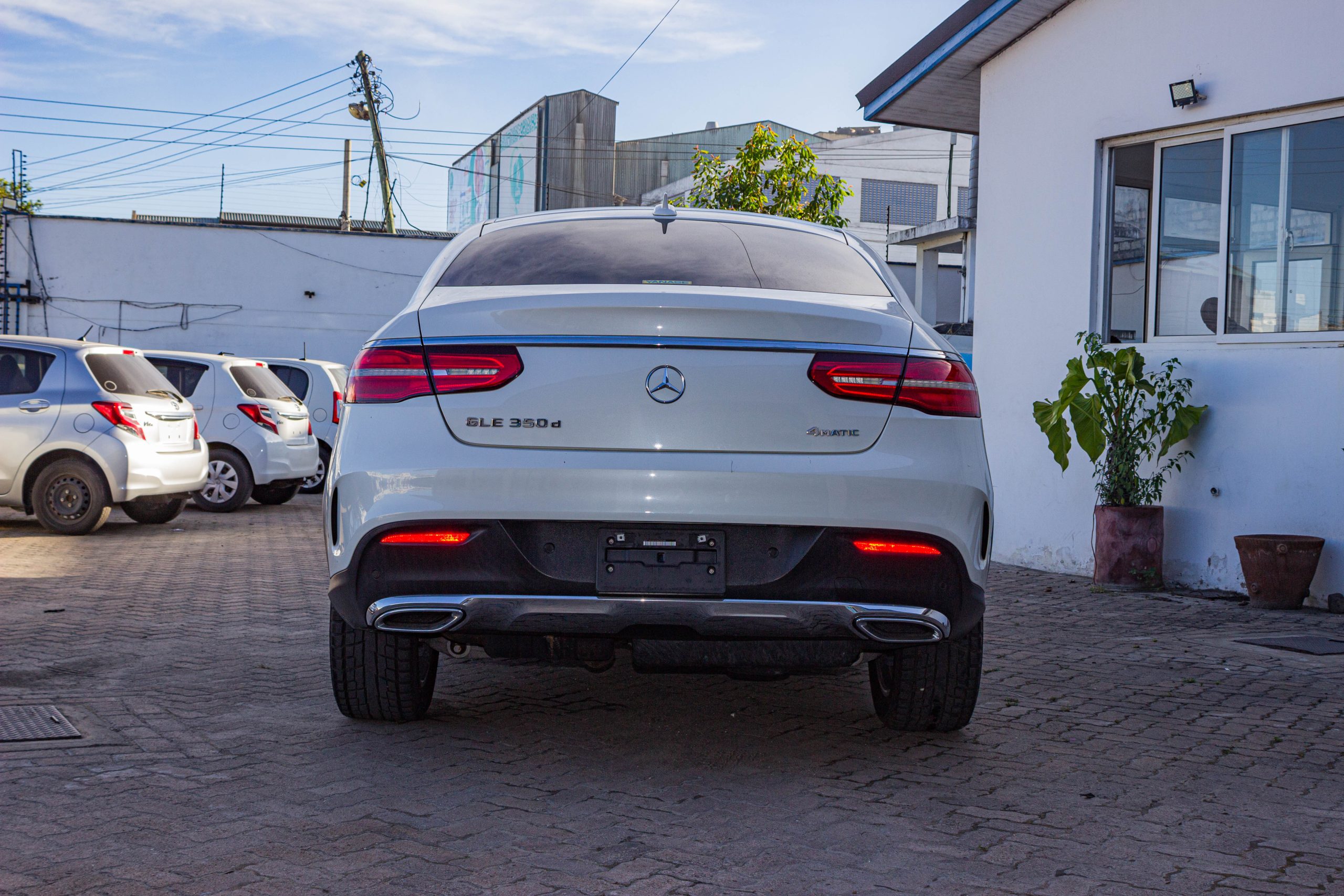 Mercedes GLE 350d 2016 White – Sammy Traders Ltd