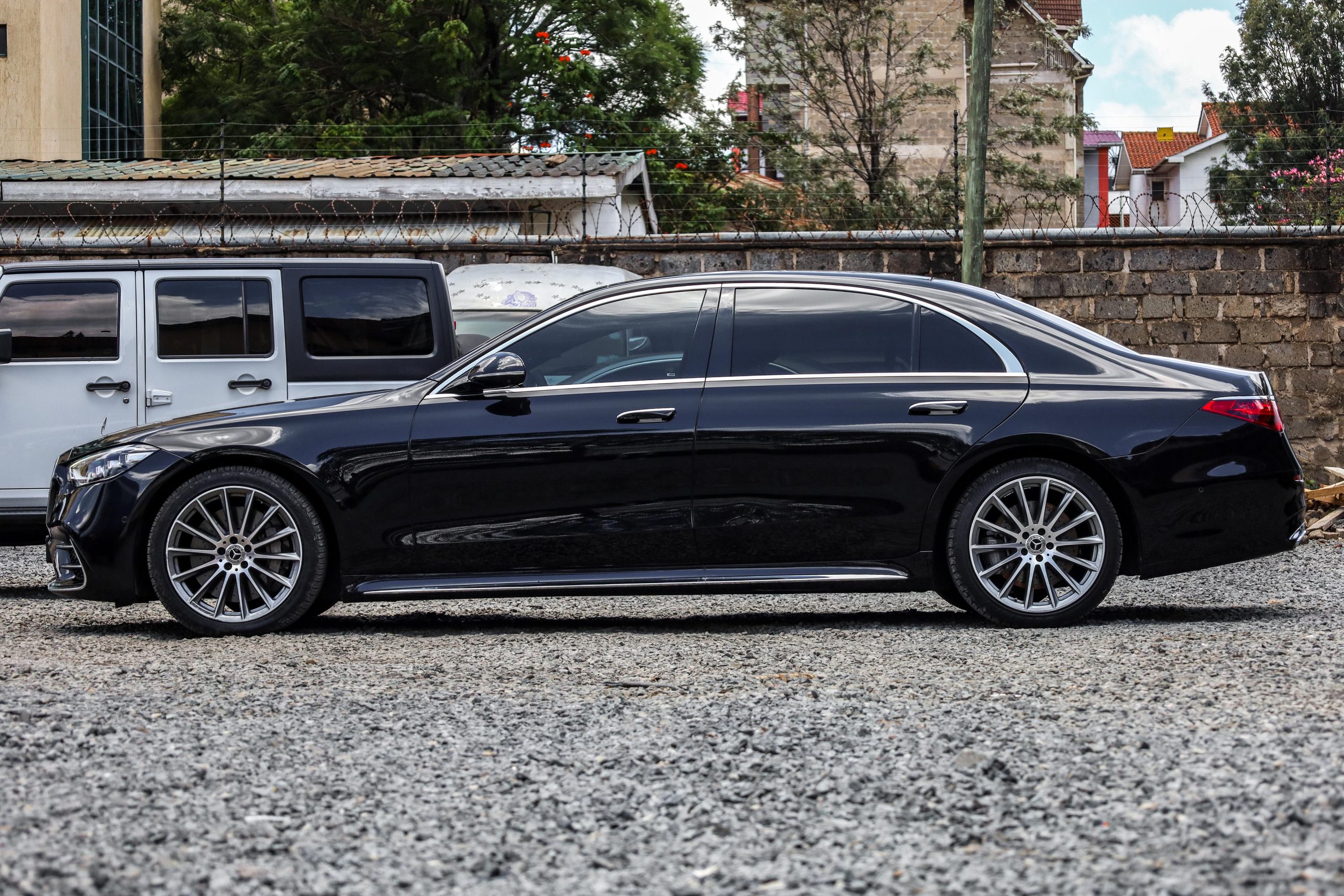 MERCEDES BENZ S400D – Sammy Traders Ltd