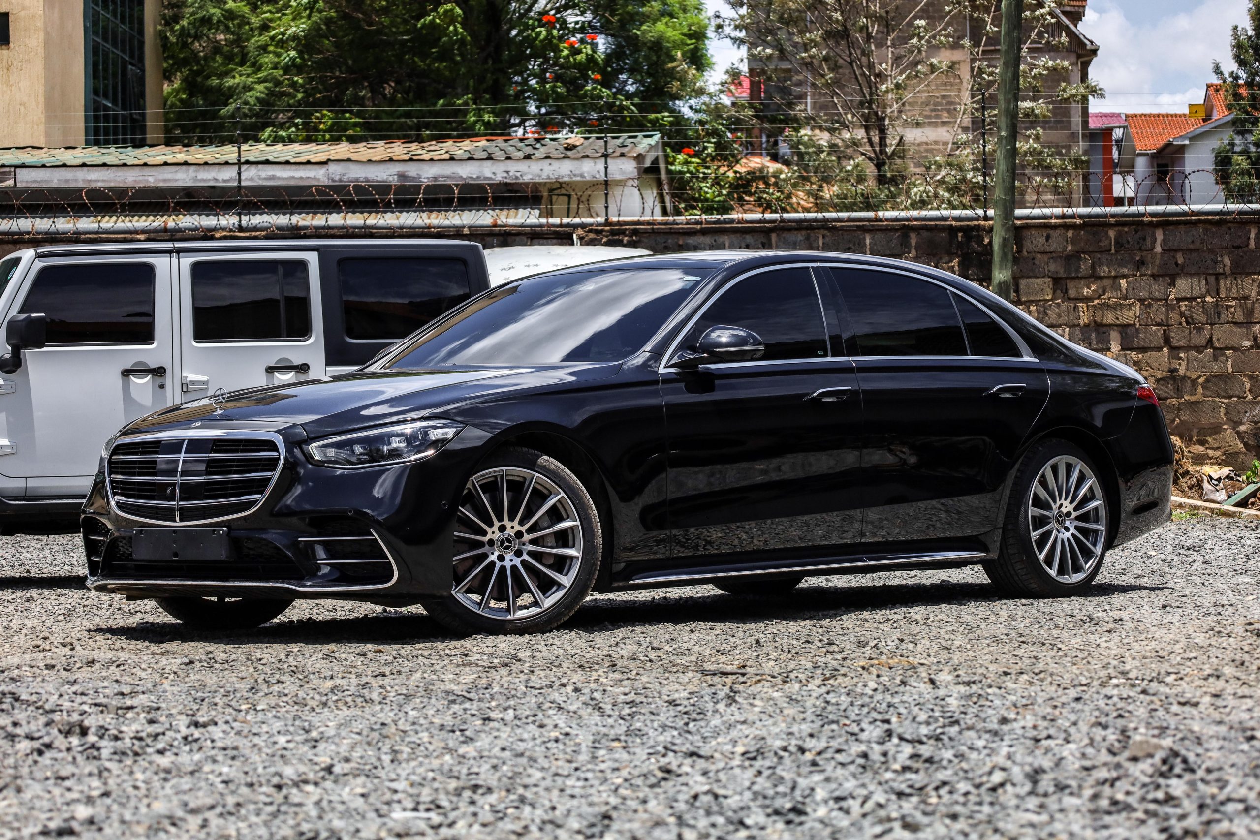 MERCEDES BENZ S400D – Sammy Traders Ltd