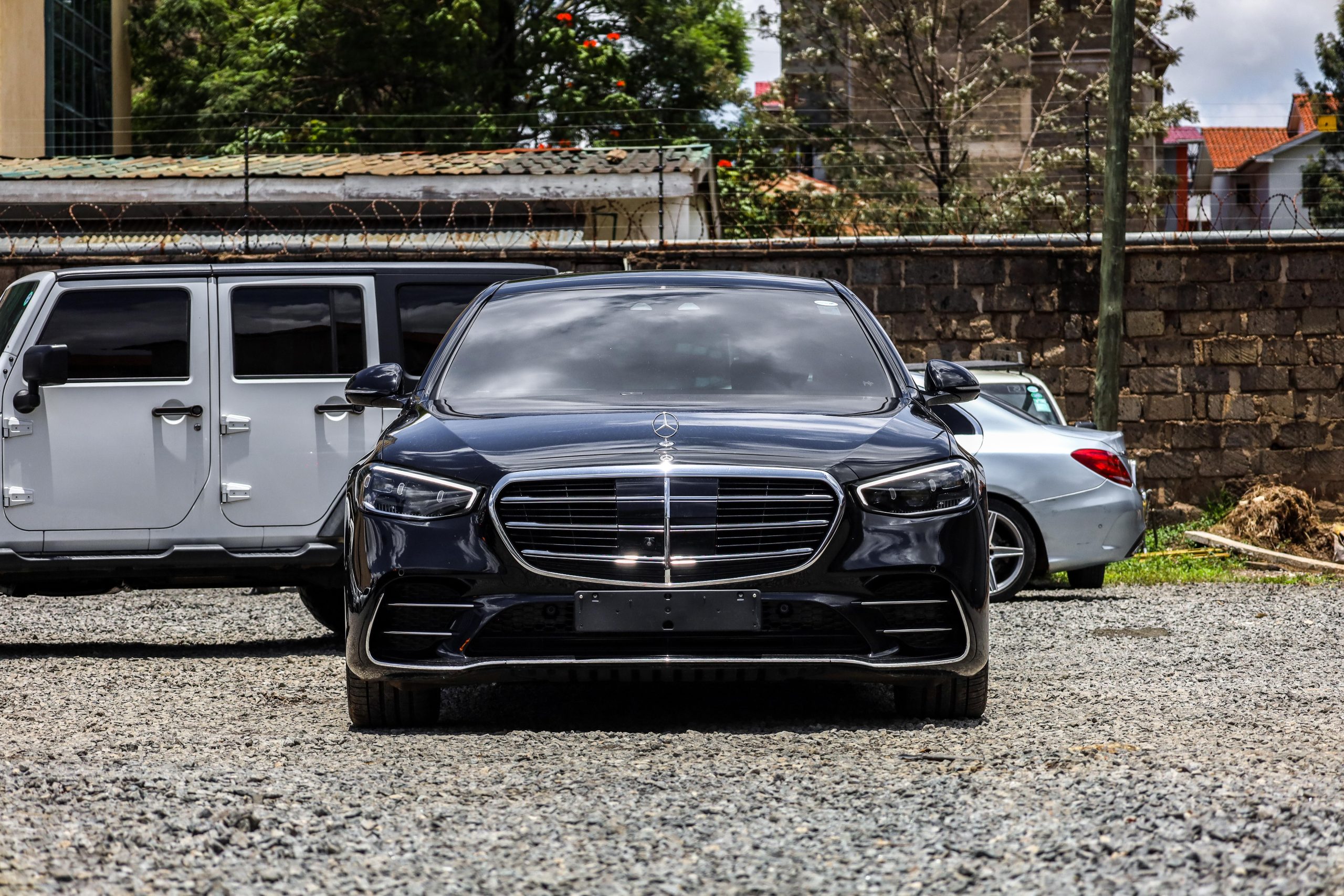 MERCEDES BENZ S400D – Sammy Traders Ltd