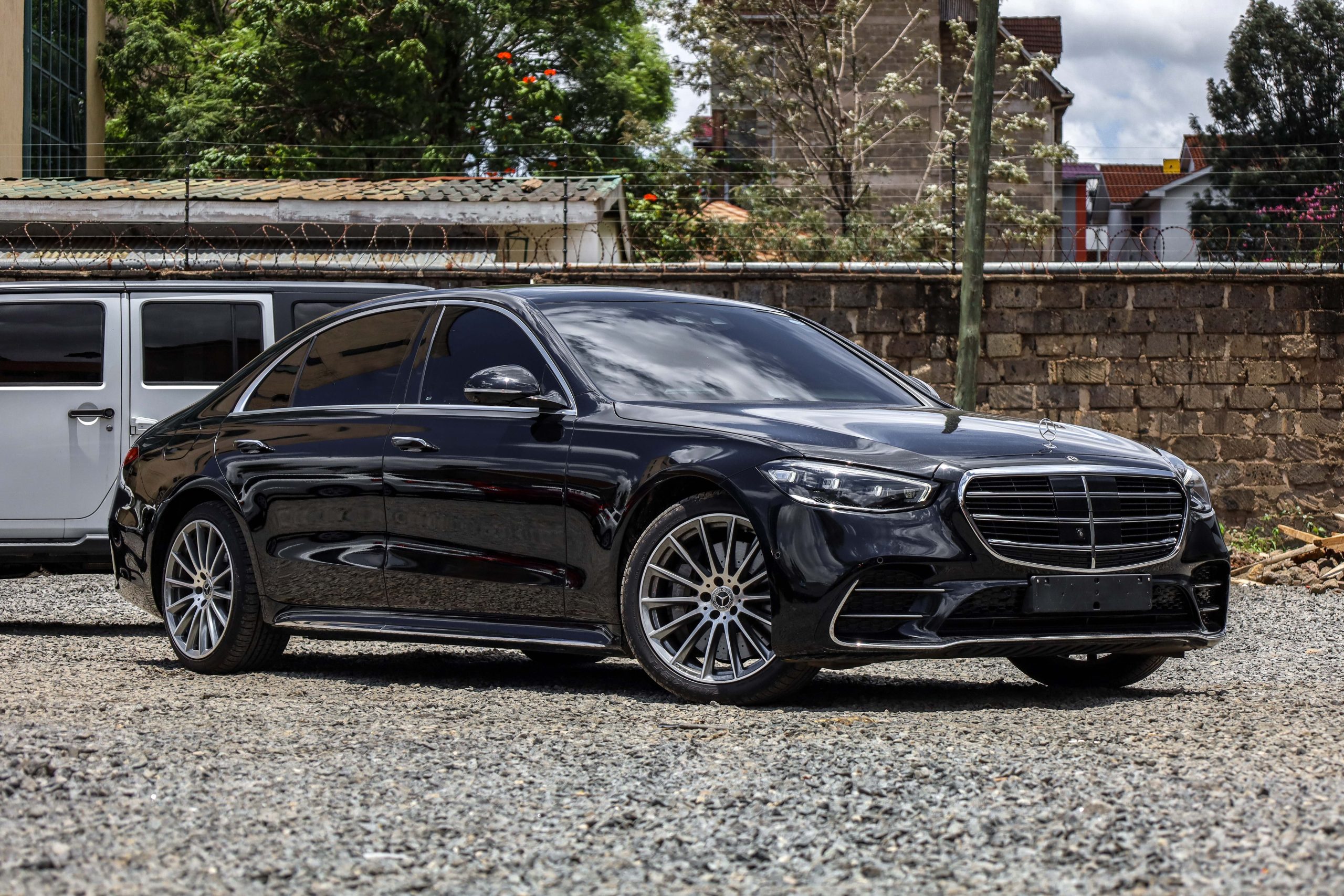 MERCEDES BENZ S400D – Sammy Traders Ltd