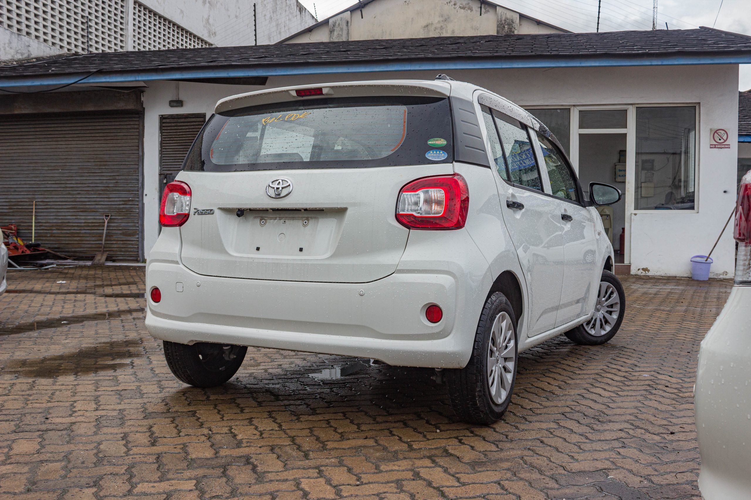 Toyota Passo White 2017 – Sammy Traders Ltd