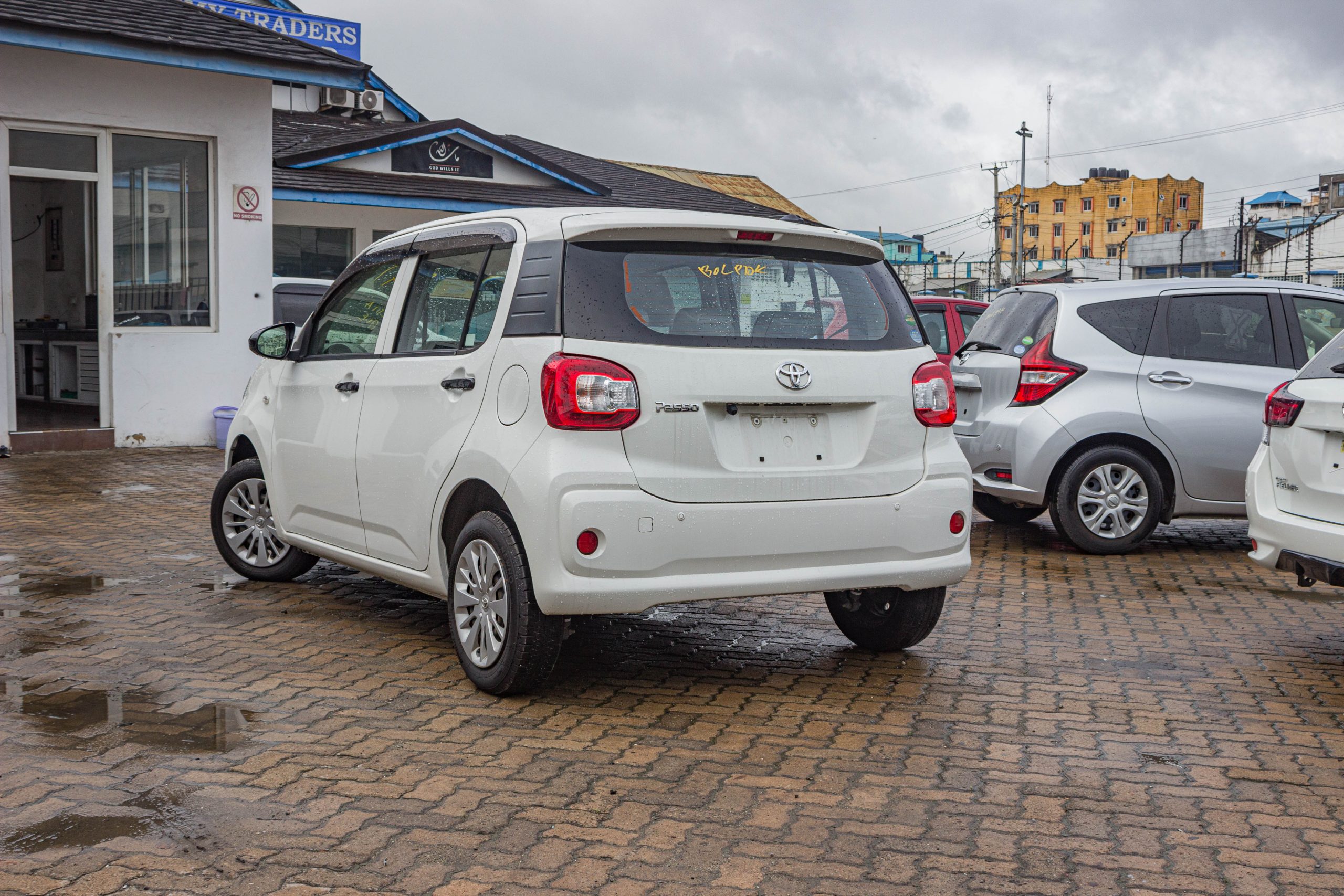 Toyota Passo White 2017 – Sammy Traders Ltd