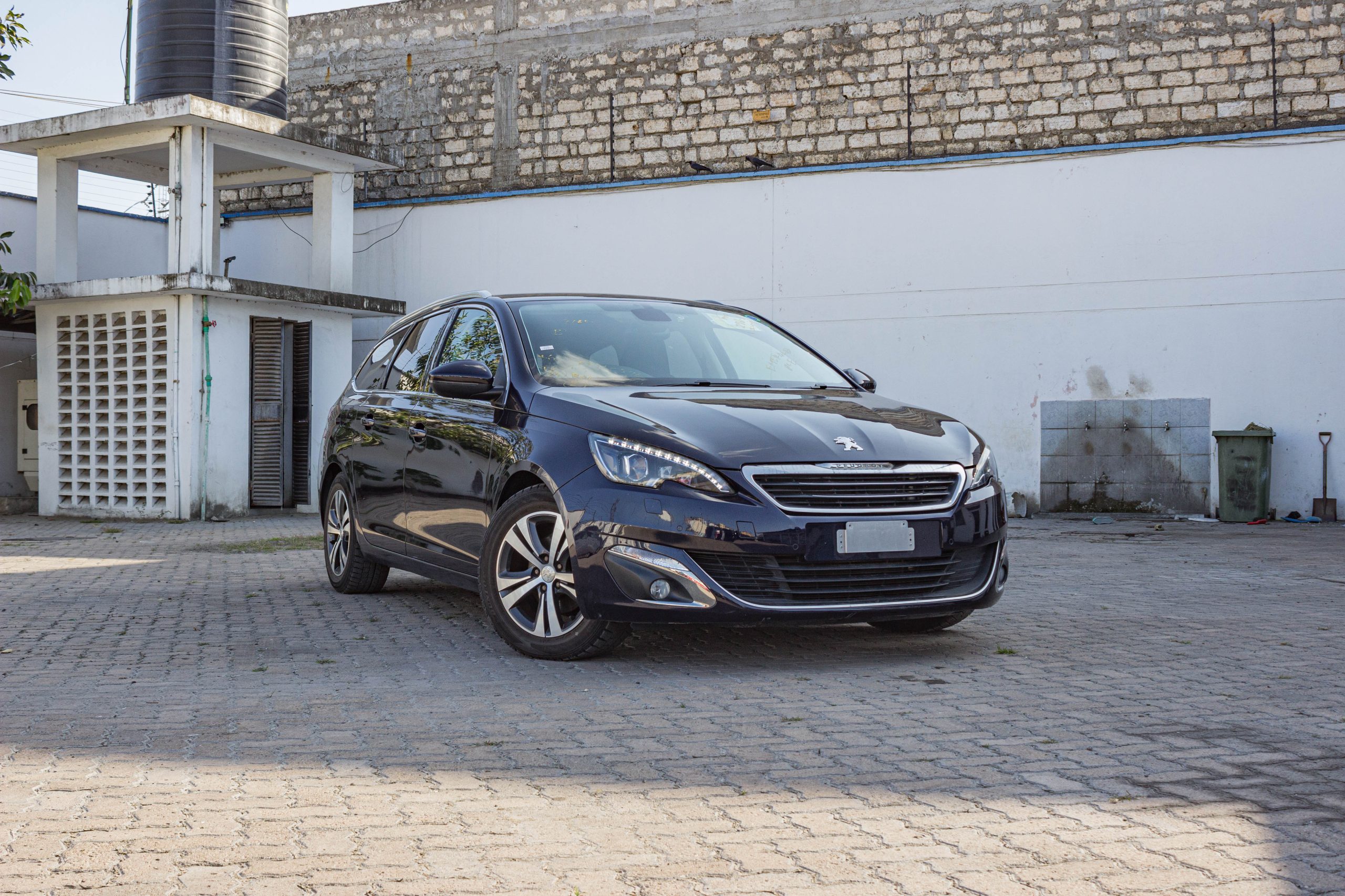 Peugeot 308 2017 Blue – Sammy Traders Ltd