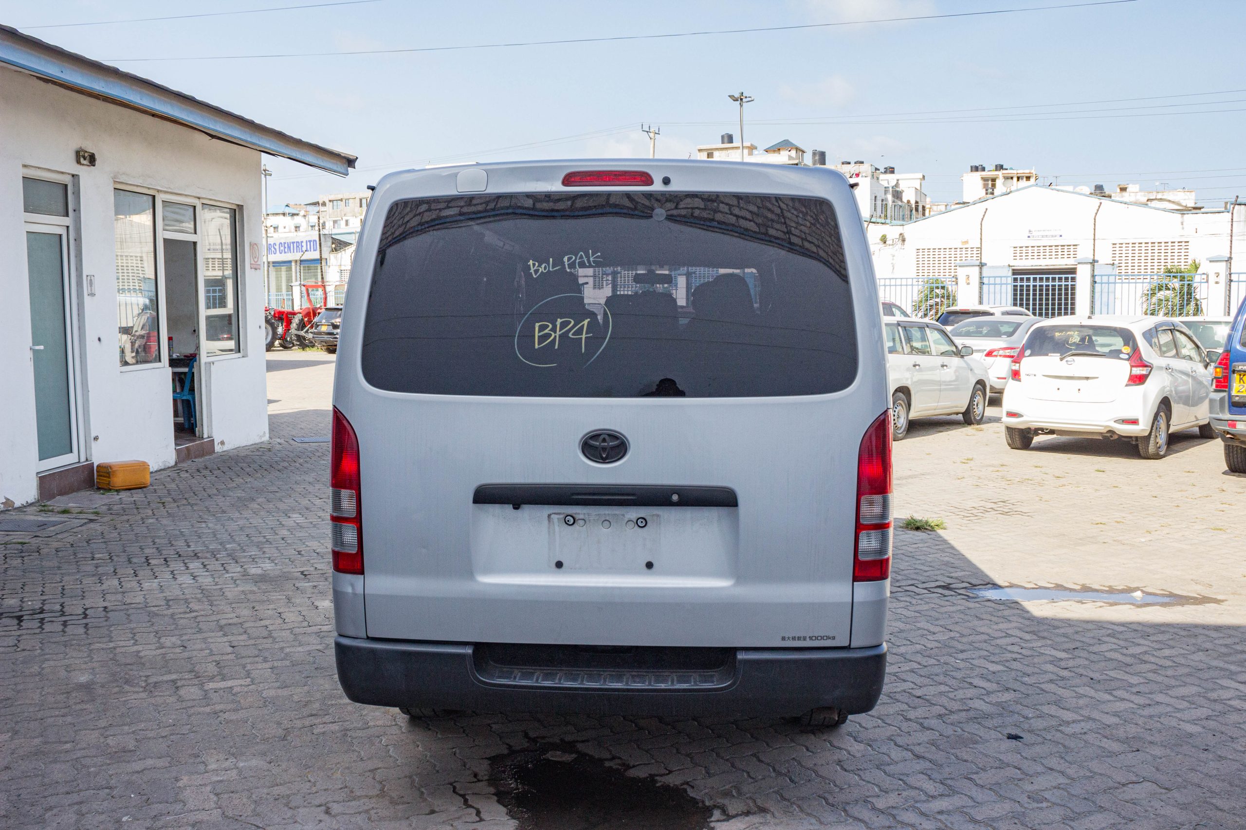 Toyota Hiace 7L 2017 Silver – Sammy Traders Ltd