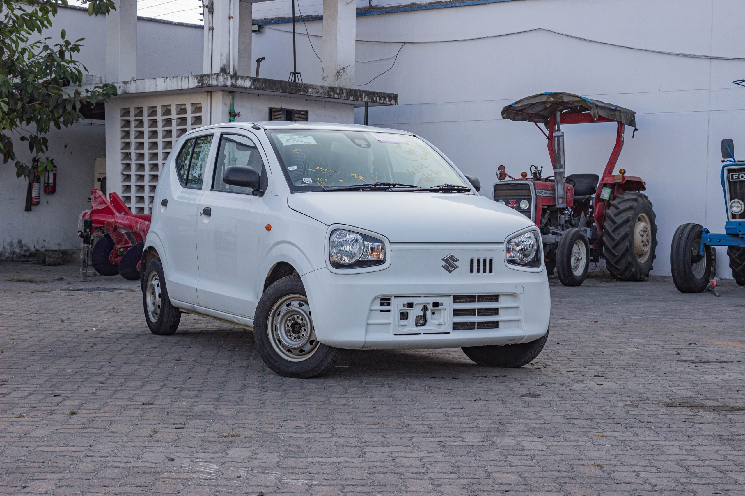 Suzuki Alto 2018 White – Sammy Traders Ltd