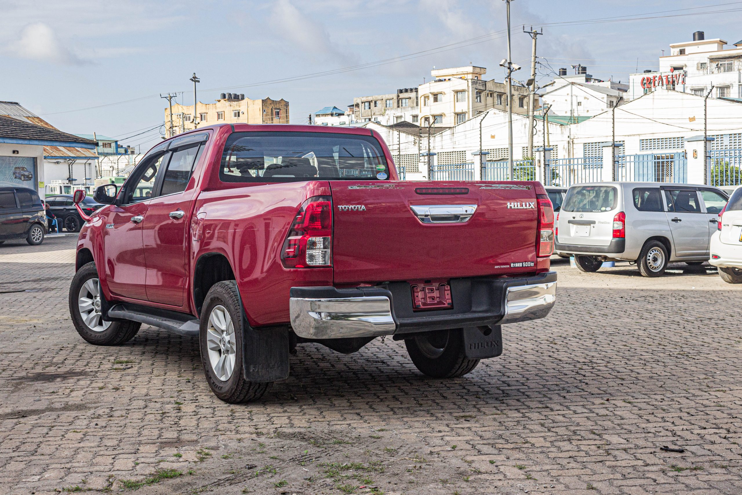 Toyota Hilux REd – Sammy Traders Ltd