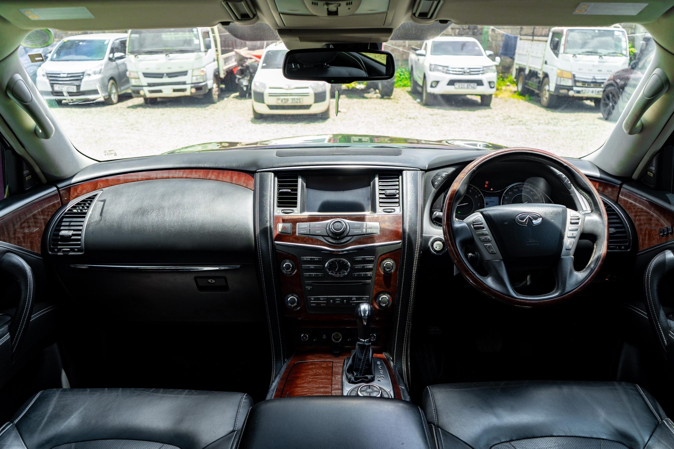 Nissan Infinity – Sammy Traders Ltd